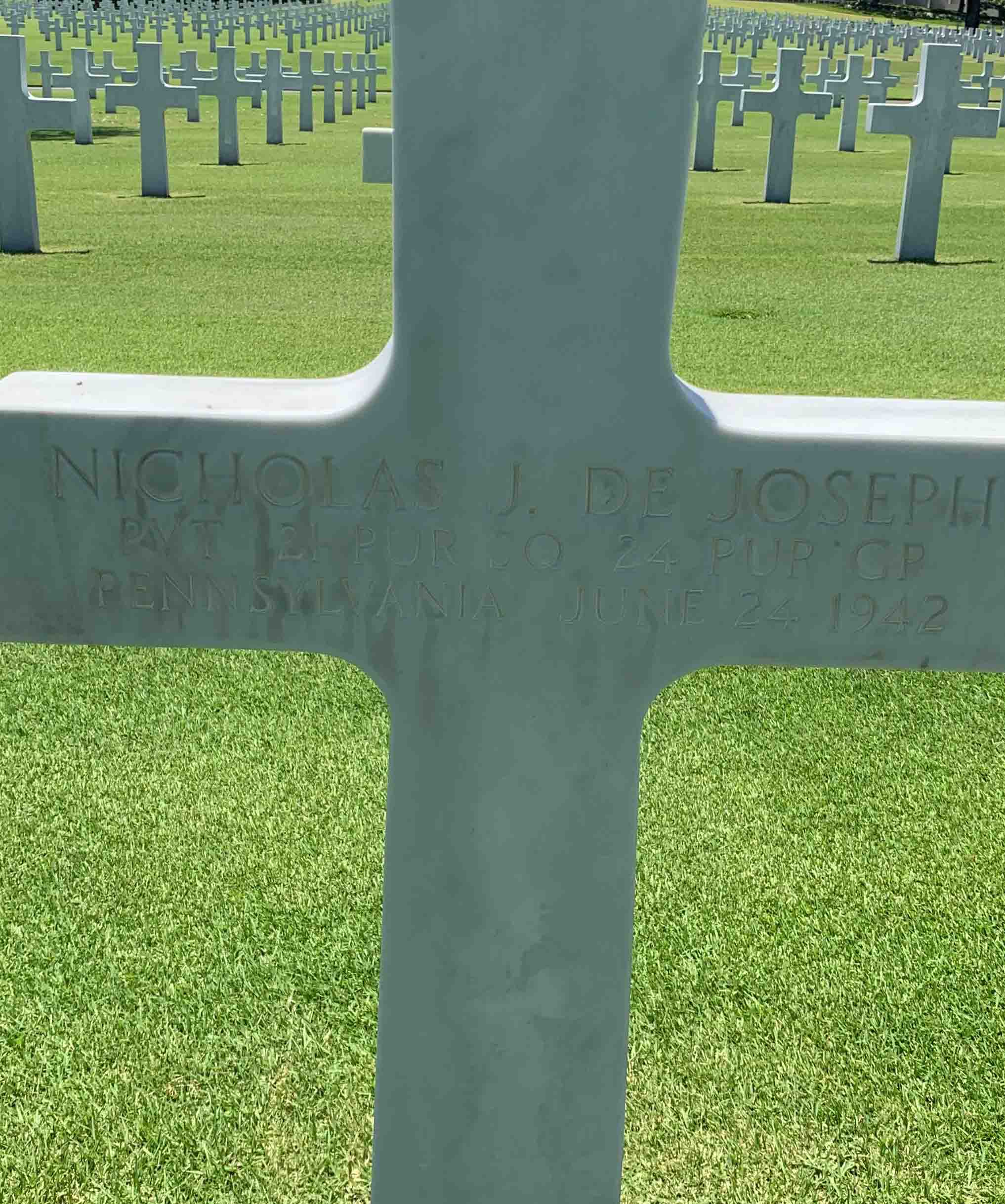 De Joseph Nicholas J.